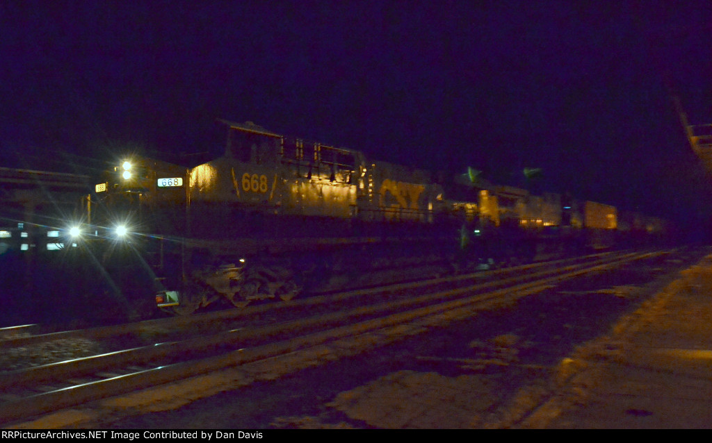 CSX AC60CW 668 leads Q410-07